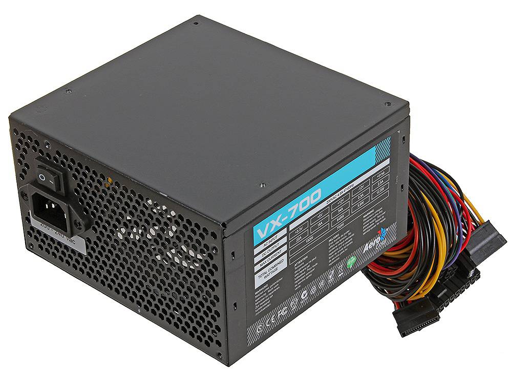 Блок питания 700W AeroCool VX-700 PLUS мощность 700 Вт, ATX12V 2.3, активный PFC, вентилятор 120 ...
